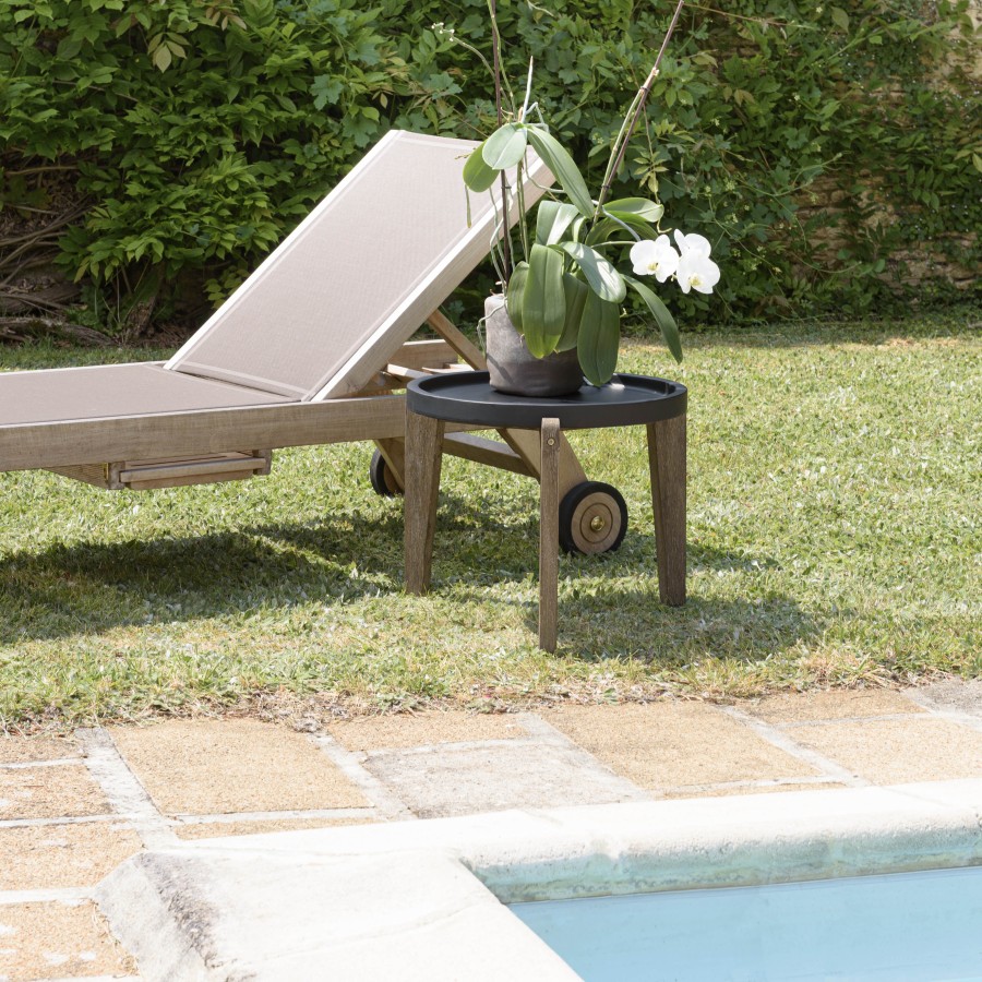 HANS - Table d’appoint 55x52cm plateau béton noir mat pieds acacia